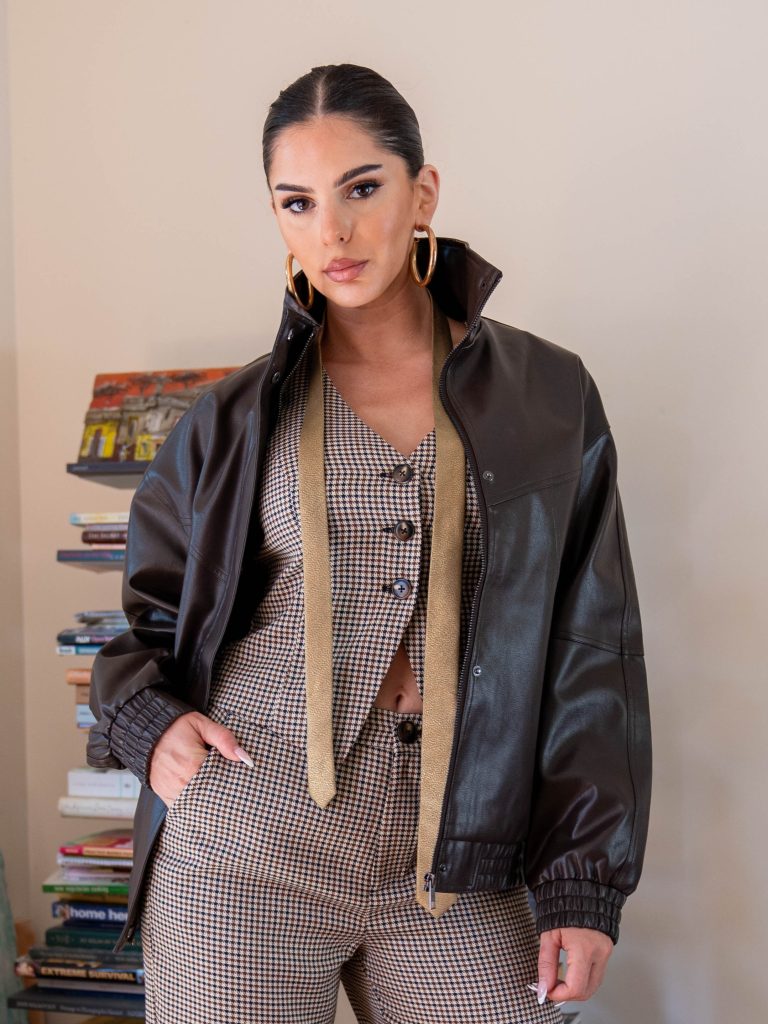 About Us – SHOPIRISBASIC